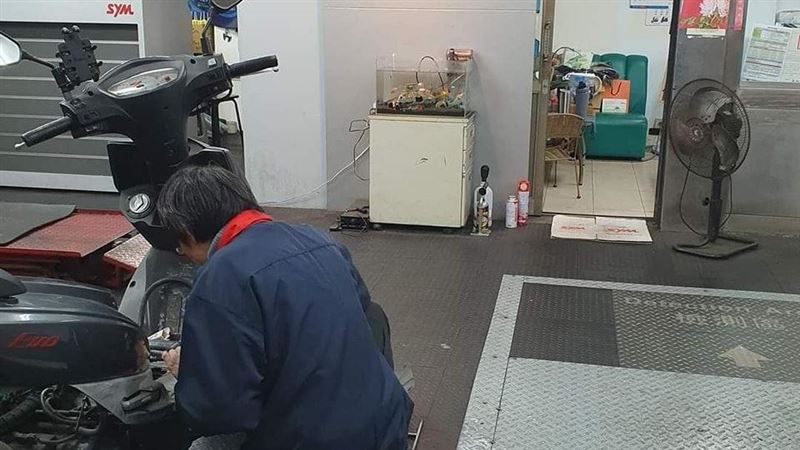 機車行報價2600元！他牽另一家驚「才450元」 調出一票苦主崩潰 | 生活 | 三立新聞網 SETN.COM