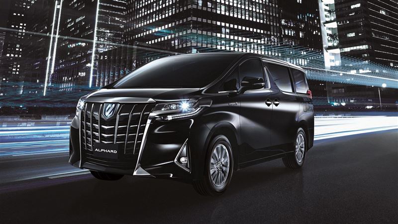 Alphard運兵車違停 警盤查K菸丟水溝蓋被抓包 | 社會 | 三立新聞網 SETN.COM