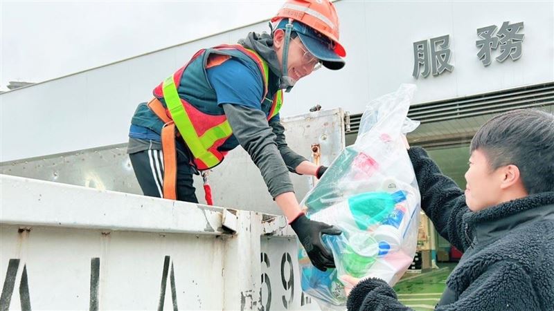 400萬人注意！新北回收新規「7大類要單獨放」裝袋須能透視 最重罰6000 | 生活 | 三立新聞網 SETN.COM