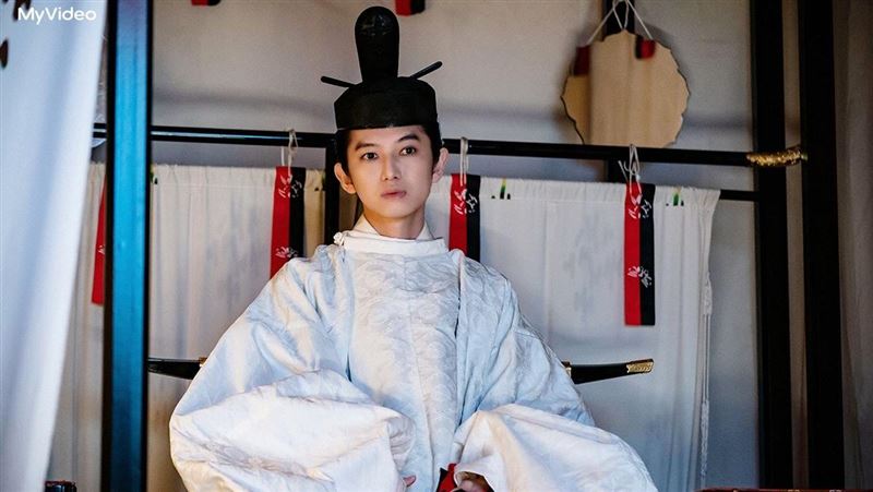 平安時代F4現身！本鄉奏多帥臉顧人 重口味「緊縛情愛畫面」登熱搜 | 娛樂星聞