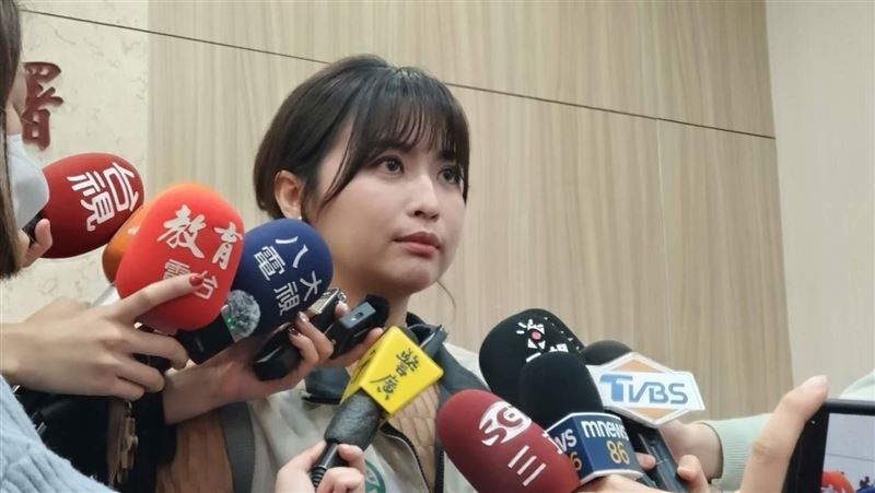 新冠再增65死！40多歲男住院六日呼吸窘迫過世 NovavaxXBB疫苗剩30萬劑 | 祝你健康 | 三立新聞網 HEALTH.SETN.COM