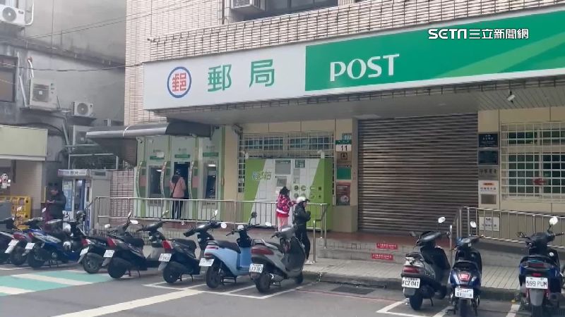 婦人誤會ATM當機「提領4萬沒拿」 路過翁偷拿走遭逮辯：分給遊民 | 社會 | 三立新聞網 SETN.COM