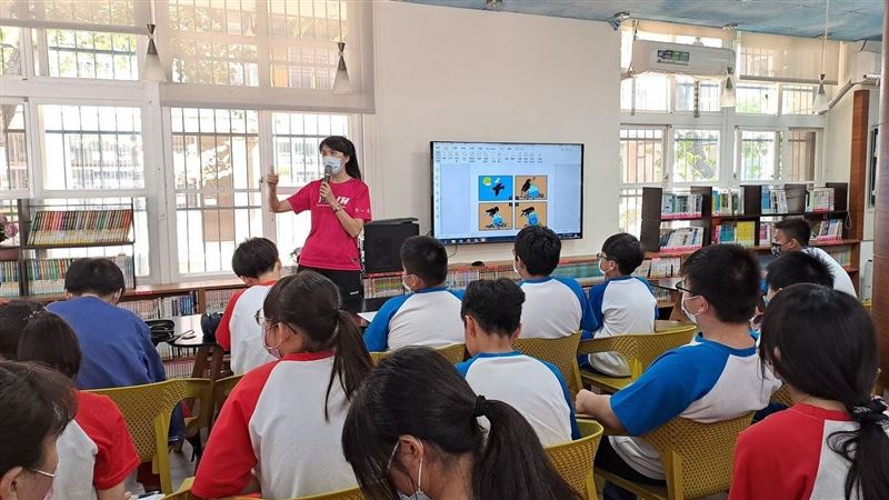 閩南語認證考試今登場！考生年齡最小6歲 最長81歲都來考 | 生活 | 三立新聞網 SETN.COM