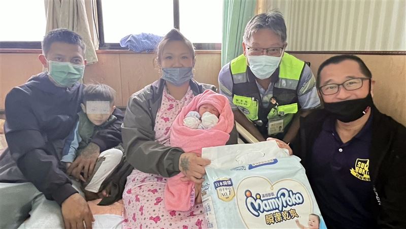 台東孕婦昏倒CPR救回2命 女嬰5個月後健康出生 | 生活 | 三立新聞網 SETN.COM