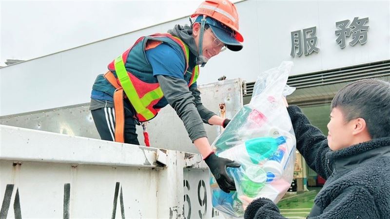 新北回收新規上路：這7大類單獨放、裝袋要可透視 違者最重罰6000元 | 生活 | 三立新聞網 SETN.COM