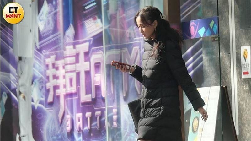 離婚4年爆新歡！47歲何妤玟約會三洋維士比少東 對方「超狂背景」曝 | 娛樂星聞 | 三立新聞網 SETN.COM