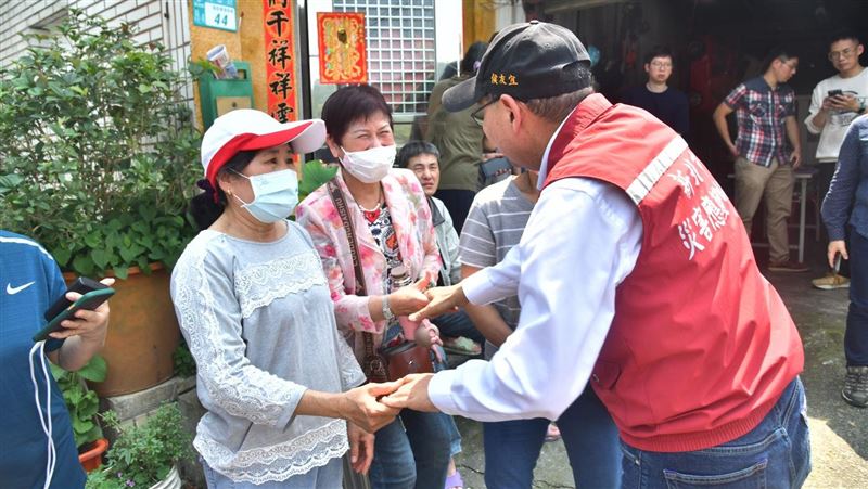 新北多處有地震災情！侯友宜慰問災民：13個安置場所，收容143人 | 政治 | 三立新聞網 SETN.COM