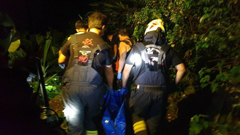 找到了！86歲老翁種田失蹤 墜8米溪谷亡「左後腦開、面朝水」家屬悲慟 | 社會 | 三立新聞網 SETN.COM