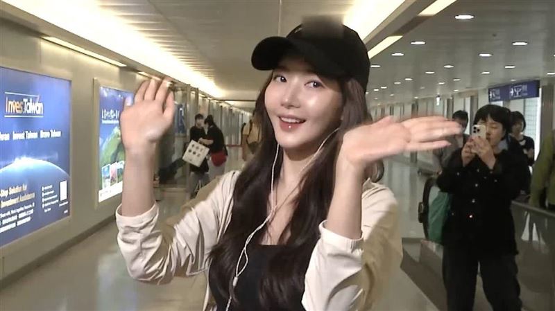 韓劇女神朴敏英為拍ONE BOY廣告來台 送飛吻露香肩迷倒粉絲 | 生活 | 三立新聞網 SETN.COM