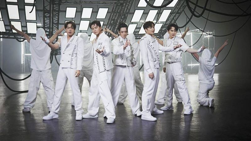 Energy團員不忍了！Toro私下遭爆「這事」MV出動2千萬超跑帥炸 | 娛樂星聞