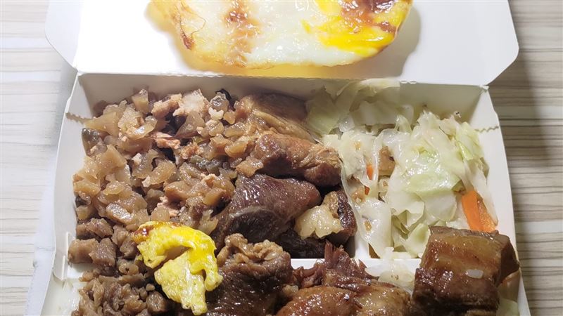 220元便當長這樣！店家被1句話冷回…他秀菜色 全網驚呆：應該是佩佩豬 | 生活 | 三立新聞網 SETN.COM