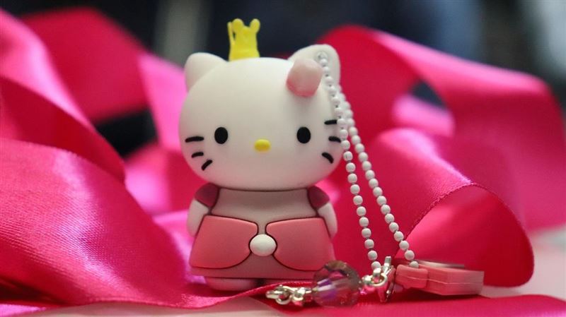 Hello Kitty真實身分「是人不是貓」！三麗鷗澄清：她是有鬍鬚的小女孩 | 國際 | 三立新聞網 SETN.COM