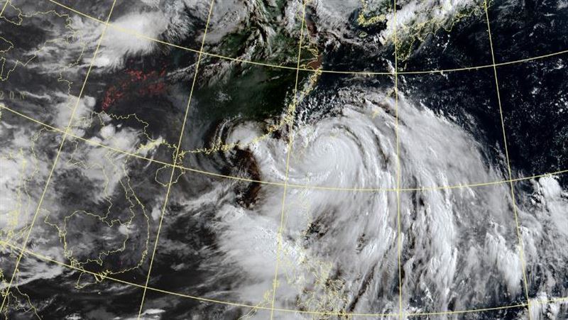 凱米「巨龍擺尾800公里」暴風增強開眼 1關鍵恐花蓮打轉登陸！風雨延長 | 生活 | 三立新聞網 SETN.COM