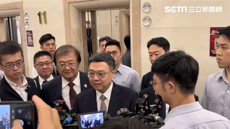 卓榮泰不忍了！回嗆黃國昌「非核打臉說」：2方向努力滿足2030供電需求 | 政治 | 三立新聞網 SETN.COM