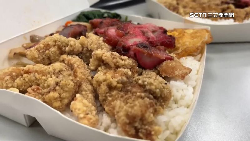 民眾黨96萬餐費疑雲…「小雞飯」意外成為話題！每日只營業3hrs排爆 | 政治 | 三立新聞網 SETN.COM