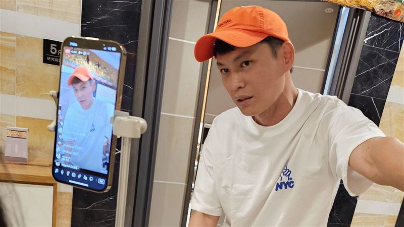 才換南港5千萬房！黃鐙輝出清台積電改買0050 「關鍵內幕」全說了 | 娛樂星聞