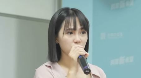 91記者節 民眾黨發言人抄麥克風開嗆記者！吳靜怡轟低級戰術：大說謊家 | 政治 | 三立新聞網 SETN.COM