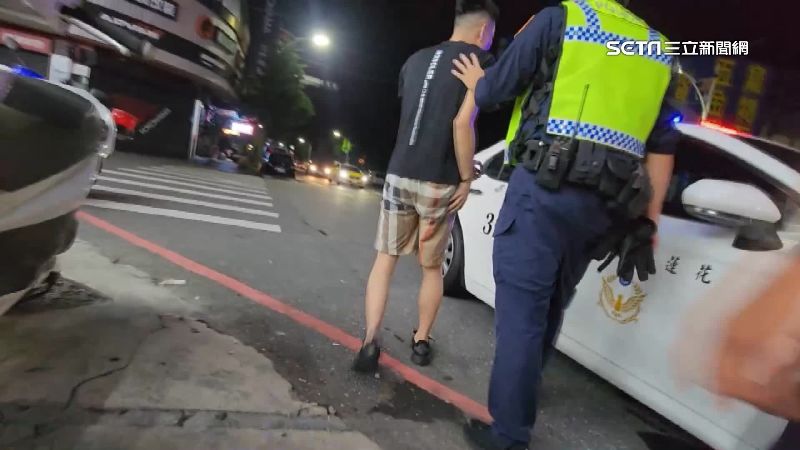 開跑車運毒！400萬保時捷成「成動毒窟」 警搜出150包毒咖啡 | 社會 | 三立新聞網 SETN.COM