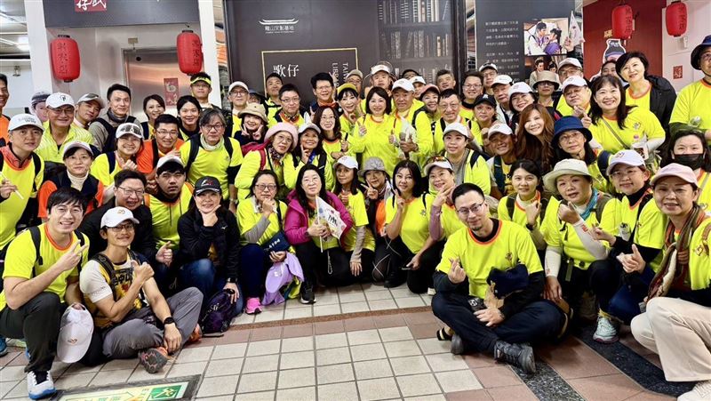 將愛散播！全台EMBA企業家「徒步環島」 走到哪、捐到哪 | 生活 | 三立新聞網 SETN.COM