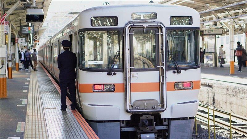 JR駕駛到站前突愛睏失去意識 東京都「中電病」神秘傳說3年爆43起 | 國際 | 三立新聞網 SETN.COM