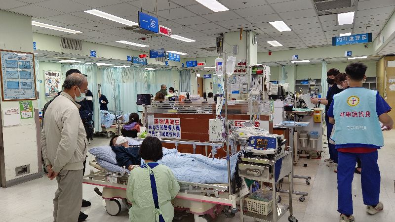 高雄病患一路往北「找ICU床位」術後仍敗血症亡 她嘆：誰願跑這麼遠？ | 祝你健康 | 三立新聞網 HEALTH.SETN.COM