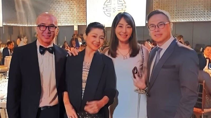 486祝大S投胎到中國惹議 賈永婕反擊：大小S姊妹都愛台灣 | 娛樂星聞