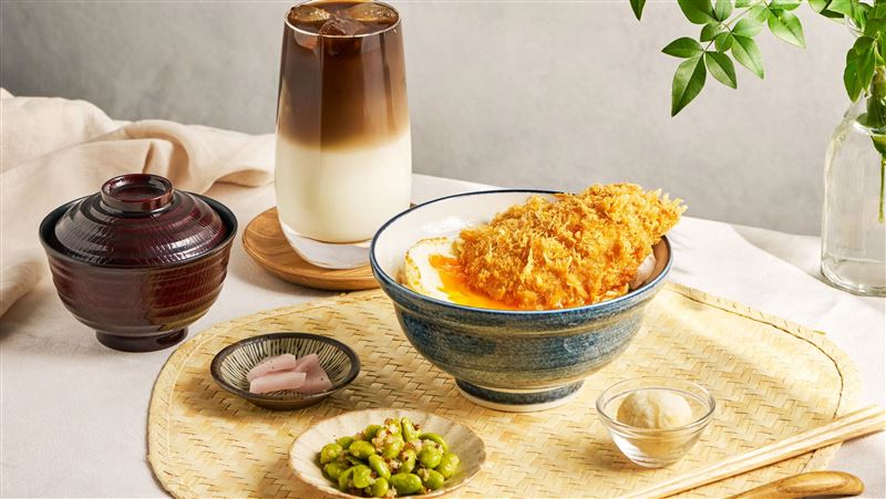 豬排名店KATSU鑫聯手八時神仙草 限時爆擊味蕾！必拿迷你茄芷袋零錢包 | 生活 | 三立新聞網 SETN.COM