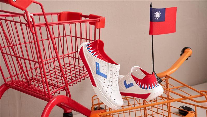 666助士氣！PONY台灣色洞洞鞋 限時三天應援價666元 | 生活 | 三立新聞網 SETN.COM