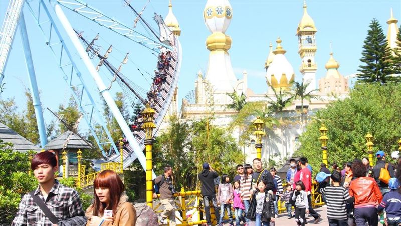 在六福村撿到2300元⋯他半年後接到「意外來電」 萬人被暖爆：好感UP | 生活 | 三立新聞網 SETN.COM