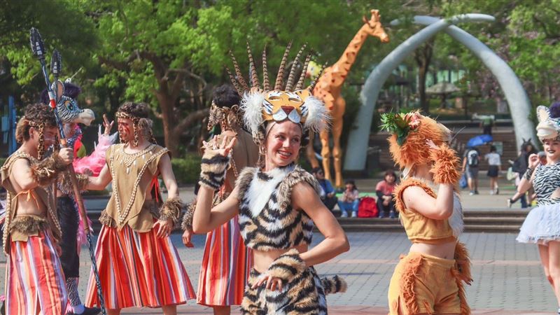 幫爸媽省荷包！六福村18歲↓免費入場 成人扮「動漫人物」入園現省$900 | 生活 | 三立新聞網 SETN.COM