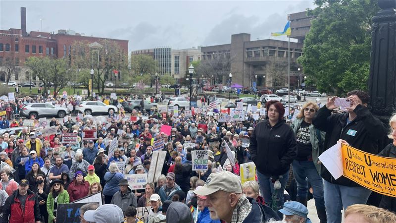 一鍵看世界／把手拿開！川普上任後最大示威 全美1200地區爆抗議 | 國際 | 三立新聞網 SETN.COM