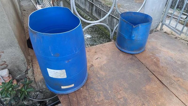 夫妻欠稅1960萬不想繳 跑路前「扔158桶排泄物」怒轟：政府太自戀 | 國際 | 三立新聞網 SETN.COM