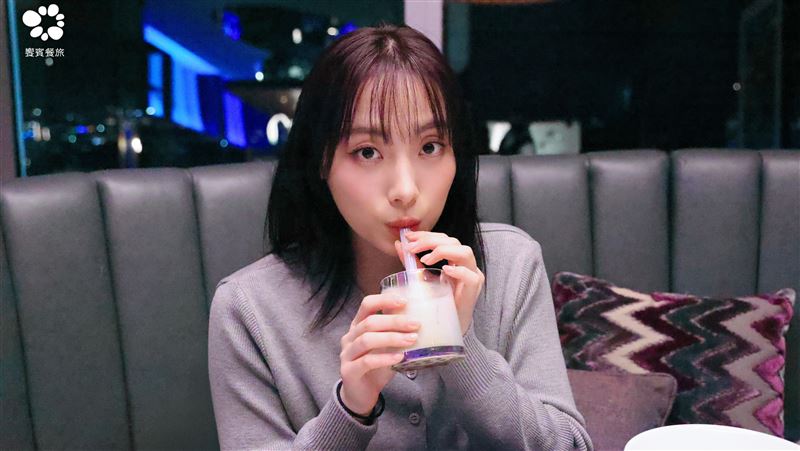 「河大叔」朝聖「饗 A Joy」爽嗑牛肉麵 河智媛霸喊「好呷」 | 生活 | 三立新聞網 SETN.COM