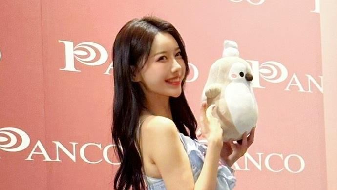 被沈玉琳叫老婆！李雅英不忍吐私下內幕「32撞自帶音效」曝肩膀隱疾 | 娛樂星聞 | 三立新聞網 SETN.COM