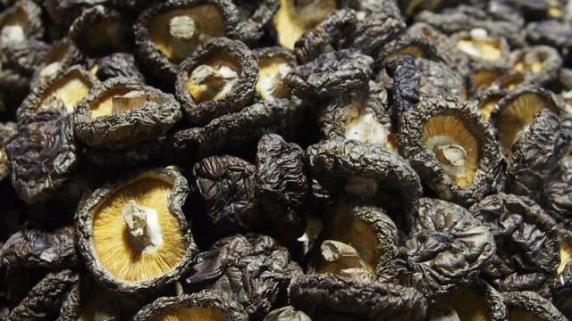 90%人泡香菇都錯了！專家揭露：這「3錯誤」白白浪費整鍋鮮味 | 健康 | 三立新聞網 SETN.COM