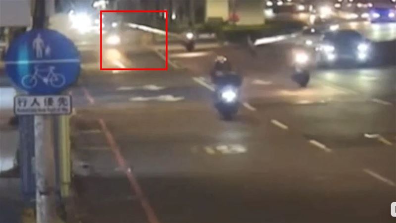 三寶騎Ubike鬼切 害機車騎士犁田頭部重創慘死驚悚畫面曝 | 社會 | 三立新聞網 SETN.COM