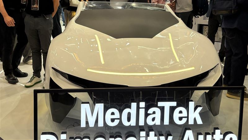AI結合5G打造未來車！聯發科COMPUTEX秀絕活 智慧座艙宛如「蝙蝠車」 | 財經 | 三立新聞網 SETN.COM