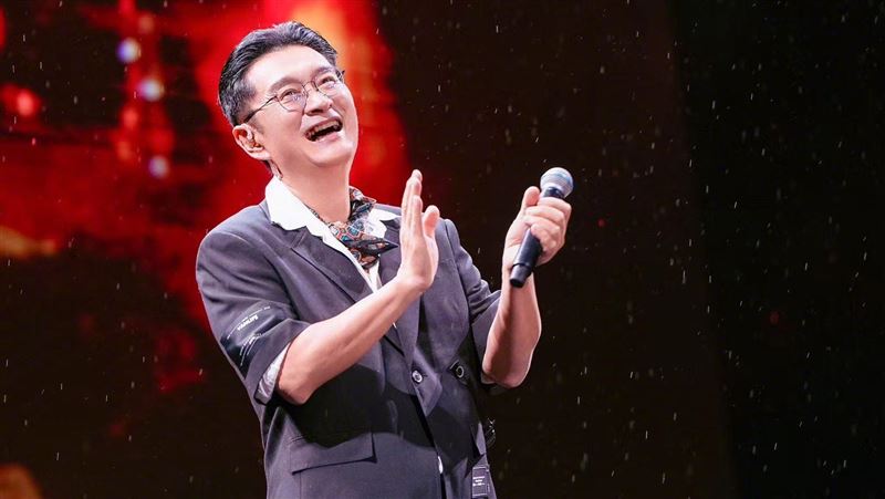 黃安宣布「已經出家」！突曬62歲真面認差很大：老了不上相了 | 娛樂星聞 | 三立新聞網 SETN.COM