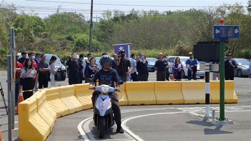 機車族別錯過！台中市府加碼補助「最高2800元」 | 生活 | 三立新聞網 SETN.COM