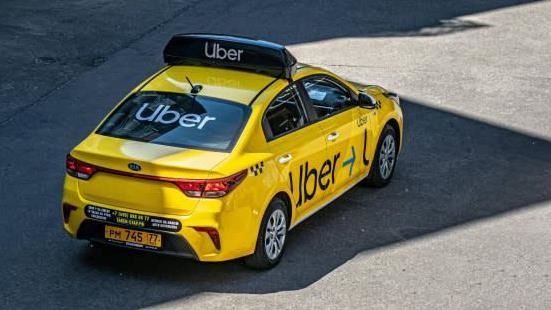 扯！搭Uber要求「關窗開冷氣」 女記者遭司機拖下車高速公路痛毆 | 國際 | 三立新聞網 SETN.COM