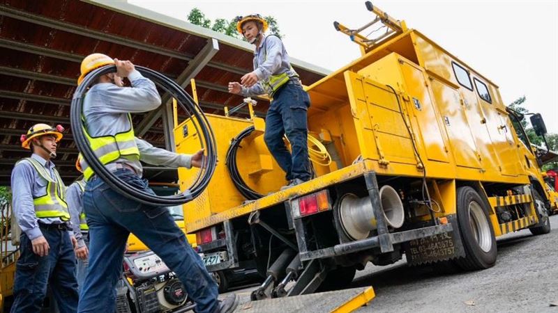 颱風丹娜絲進逼 台電逾4000人力全力戒備防颱 | 財經 | 三立新聞網 SETN.COM
