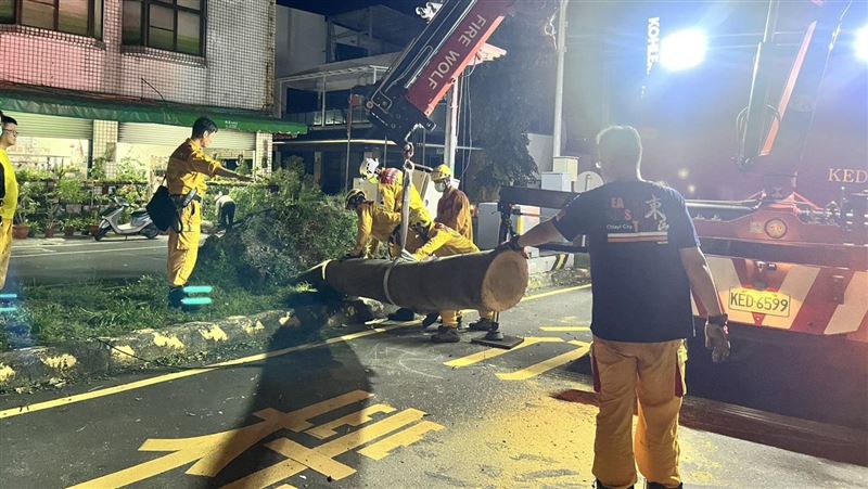 救災不分你我！遭120年來最嚴重颱風襲擊 黃敏惠發文感謝這些縣市長 | 政治 | 三立新聞網 SETN.COM