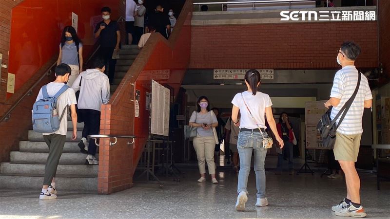 114分科測驗／對答案看這！補教師給「物理科」題目、解答 | 生活 | 三立新聞網 SETN.COM