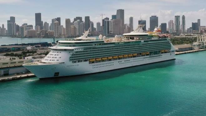 夢幻假期變噩夢！皇家加勒比郵輪爆群聚「逾140人出事」 疑諾羅肆虐 | 國際 | 三立新聞網 SETN.COM