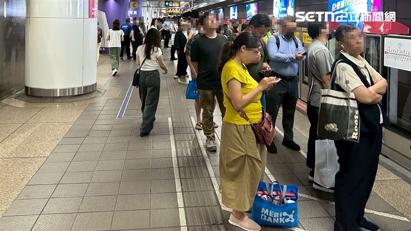 搭捷運遭DNA噴濺長裙正妹崩潰求助！碩士落網自稱患1病症…淪潑精慣犯 | 社會 | 三立新聞網 SETN.COM