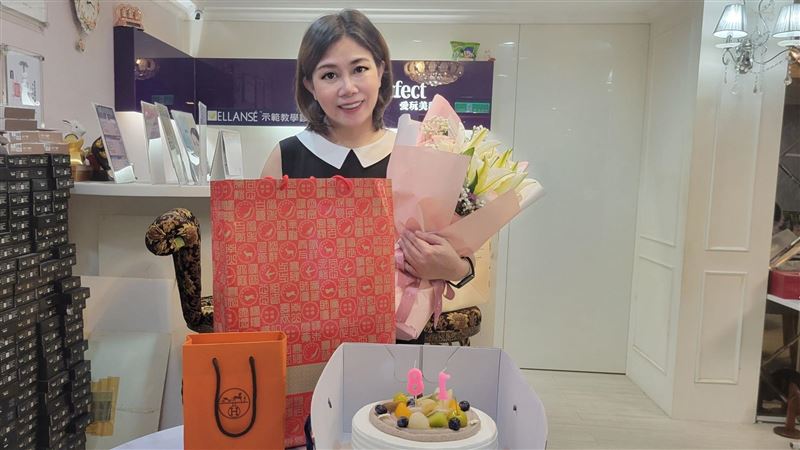 胰臟癌化療12次續命！61歲名作家小彤突爆二度高燒 「最新病況」曝 | 娛樂星聞 | 三立新聞網 SETN.COM