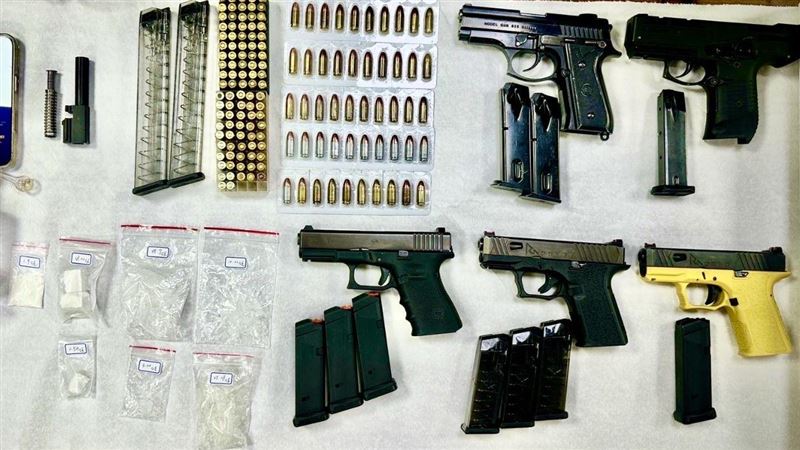 民宅藏小型軍火庫！彰化男囂張帶槍上街 暗櫃搜出5手槍147子彈 | 社會 | 三立新聞網 SETN.COM